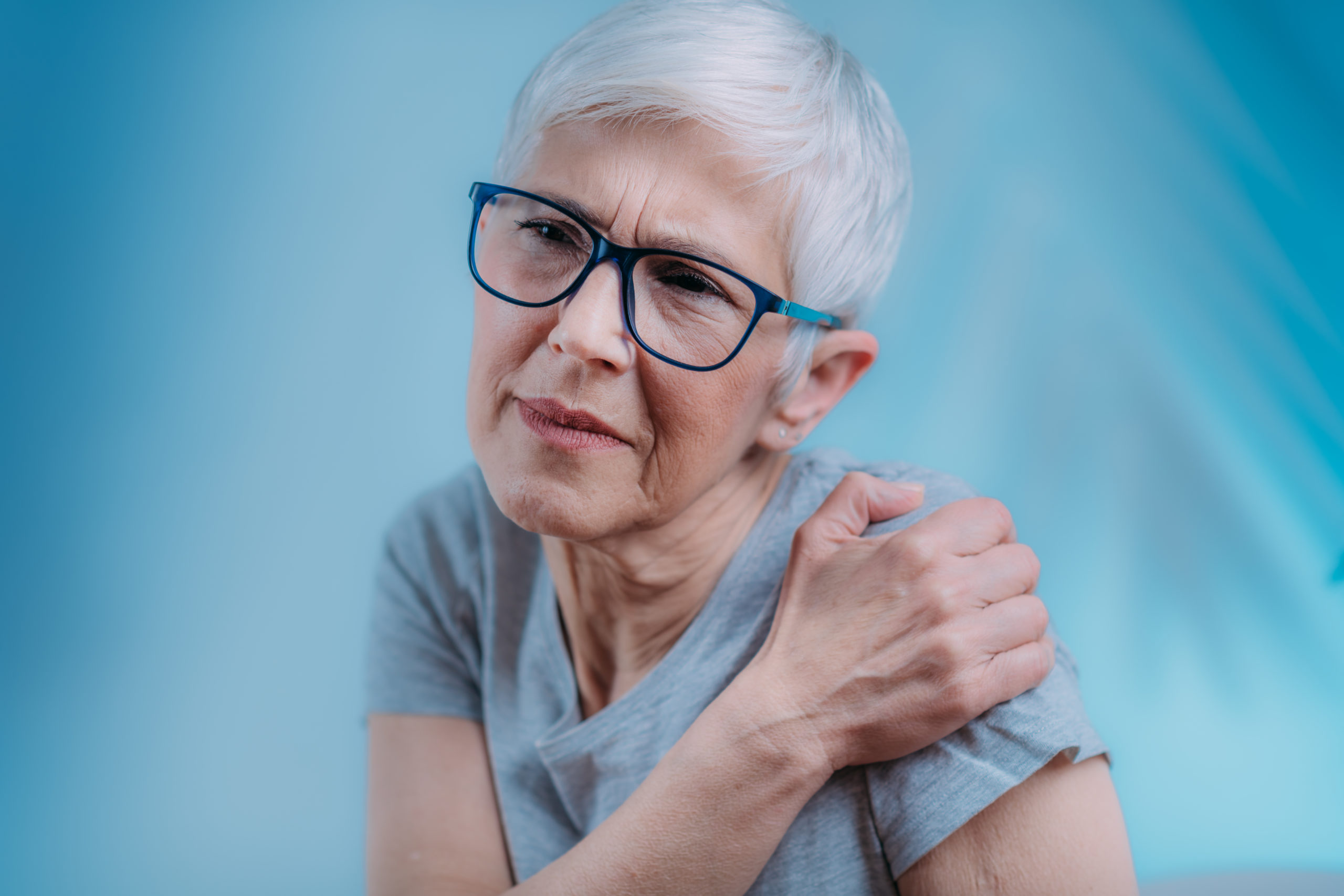 Frozen Shoulder: Symptoms, Causes, and Effective Treatment